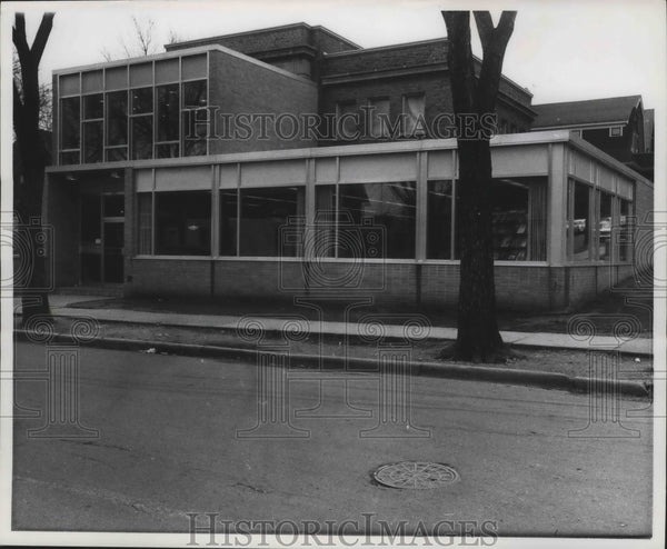 1961 exterior of Milwaukee Library, Russel H Library - Historic Images
