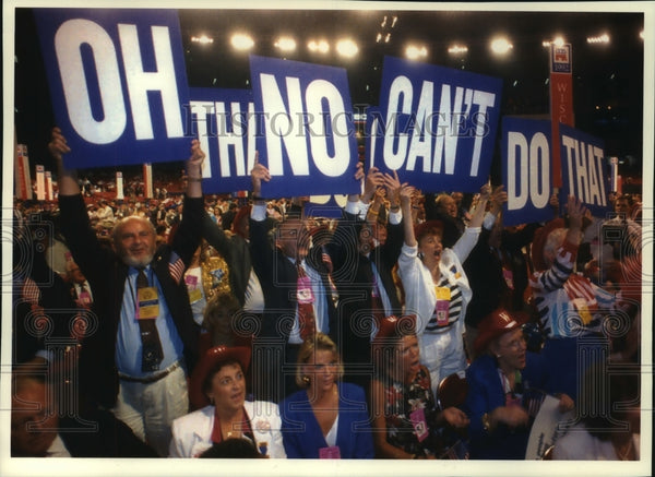 1992 Wisconsin delegates hold signs, Republican National Convention ...