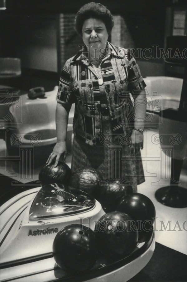 1977 Press Photo Susan Shobe, Women's International Bowling Congress ...