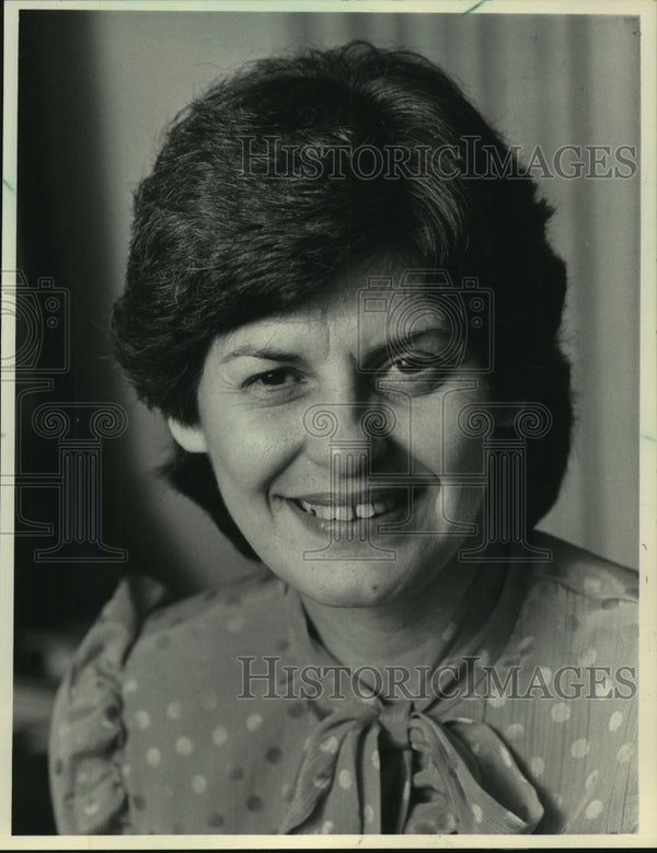 1983 Doris A. Stacy - Historic Images