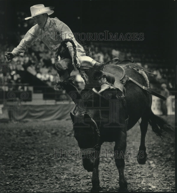 1987 Mike Merchant thrown from his bronco at Milwaukee Rodeo - Historic ...