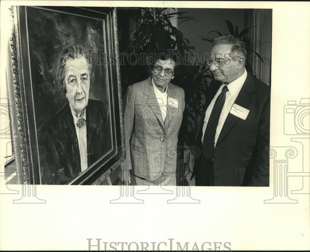 1987 Sara Rahabi and Menahem Meir Look at Painting at UW - Milwaukee ...