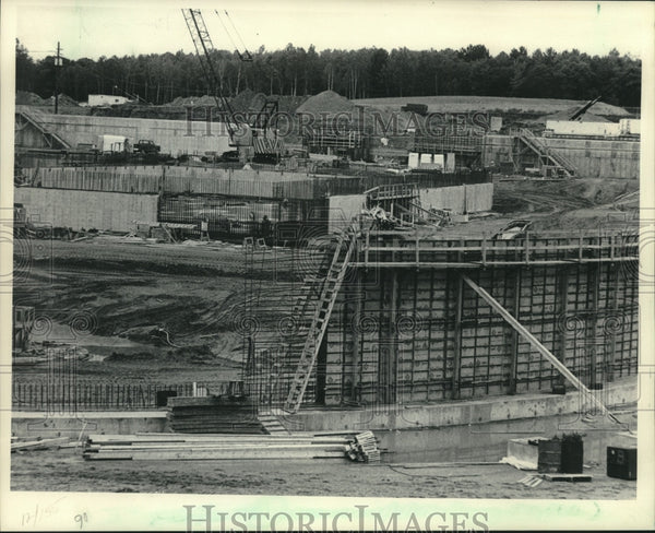 1983 Press Photo Construction of Champion International pulp Mill, Wis ...