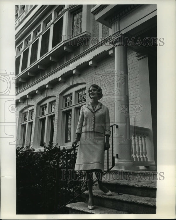 1963 Mrs. Curtis Tarr at her home at Lawrence college - Historic Images