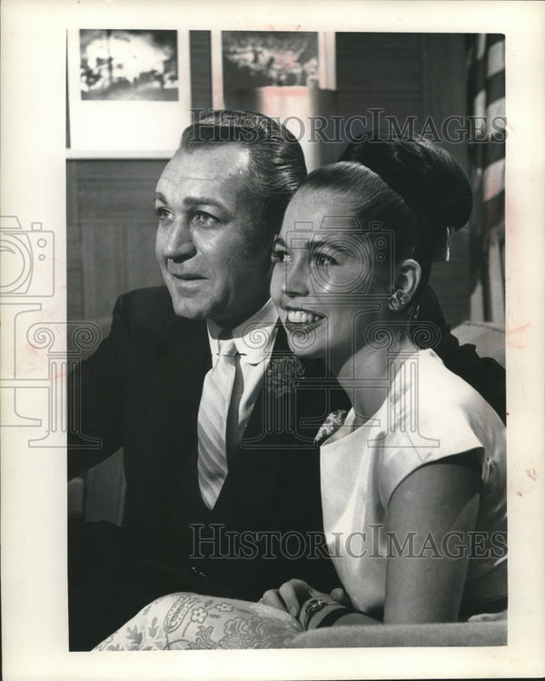 1961 Press Photo Actor Forrest Tucker with Fiancee, Marilyn Fisk - mjc ...