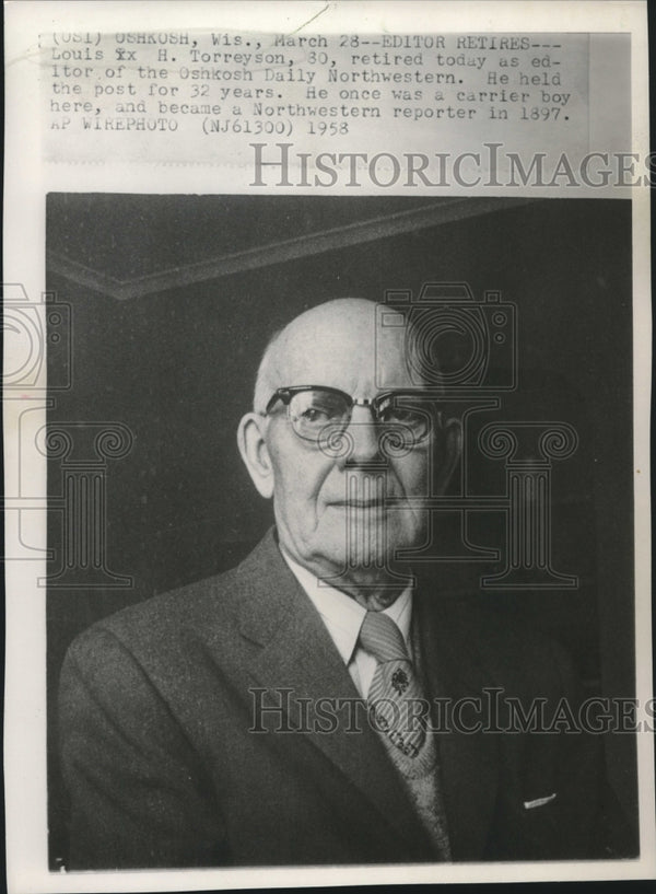 1958 Press Photo Louis H. Torreyson, Editor of the Oshkosh Daily North ...