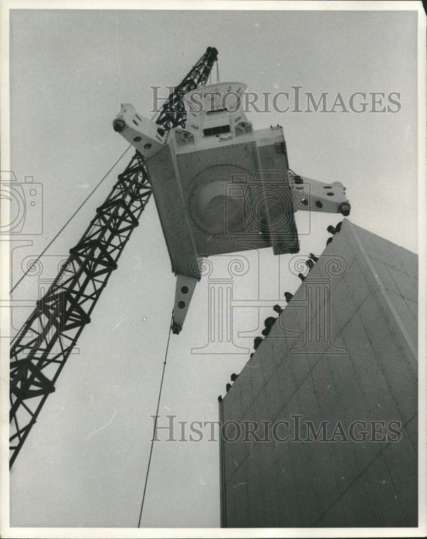 1959, Missile tracking radar antenna at Nike site in Milwaukee ...