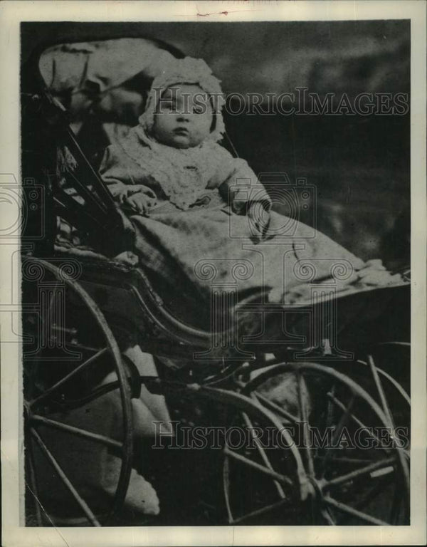 Press Photo General Douglas MacArthur as a baby - Historic Images