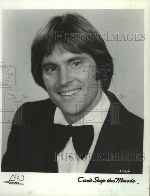 1980 Bruce Jenner star of racing, stage and the screen. - Historic Images