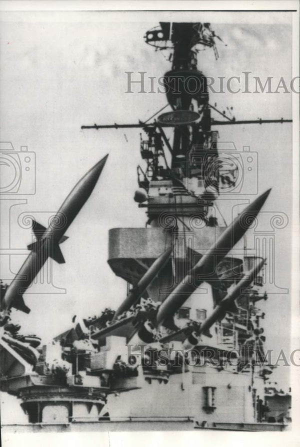1956 The Navy's Guided Missile Destroyer Gyatt at Boston shipyard ...