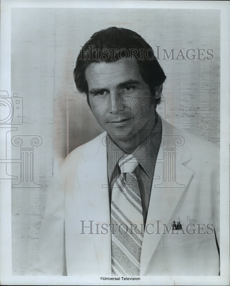 1975 James Brolin Portrays Dr. Steven Kiley in Marcus Welby, MD ...