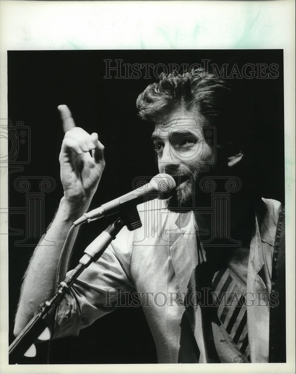 1983 Kenny Loggins, singer, songwriter and musician. - mjp05025 ...