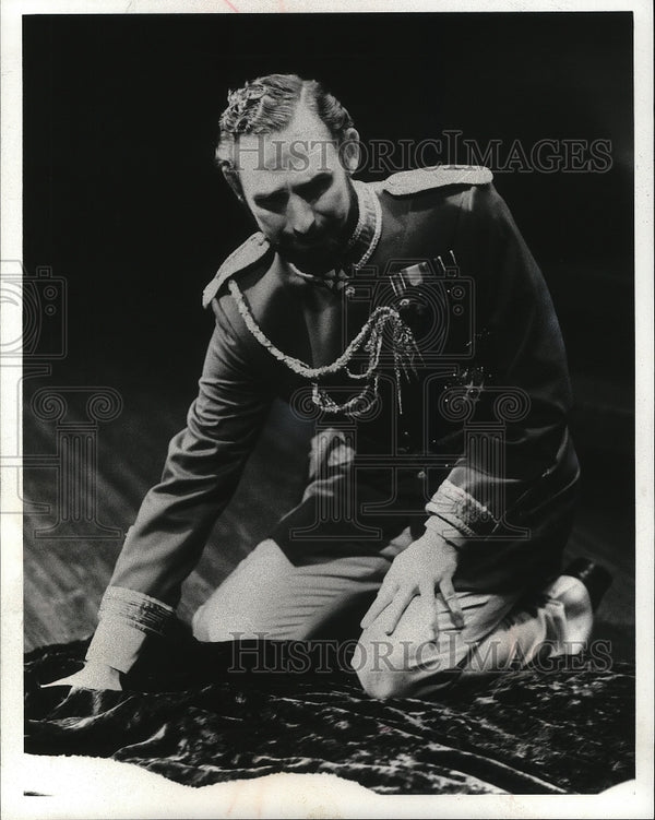 1975 Robert Lanchester as King Richard II at Performing Arts Center ...