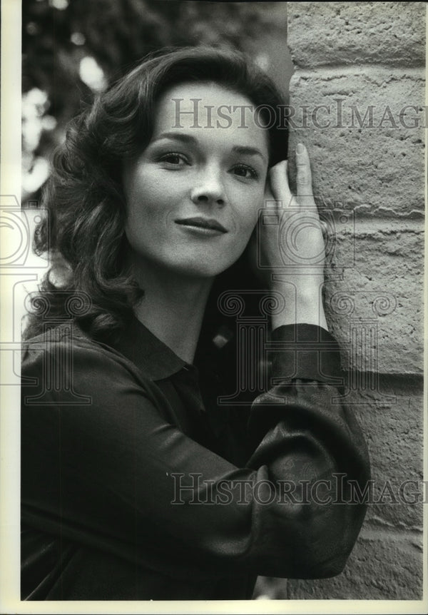 1984 Press Photo Janet Eilber at MGM Studios for "Two Marriages" TV Se ...