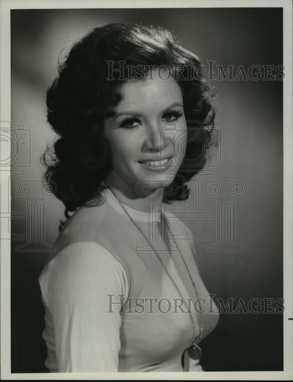 Press Photo Bennye Gatteys appears as Susan Martin, Days of Our Lives ...