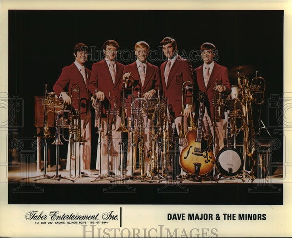 Press Photo Posing with instruments Dave Major & The Minors - mjp17546 ...