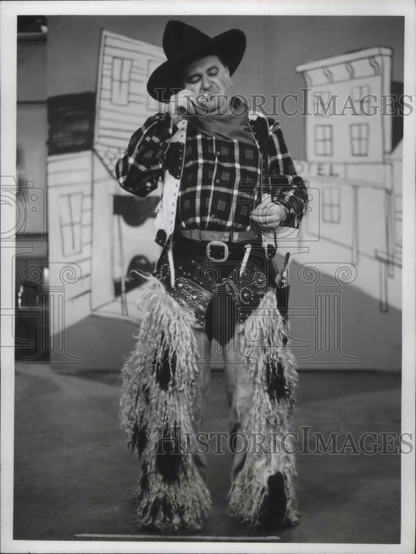 1964, Actor Maurice Gosfield dressed as cowboy, set Phil Silvers Show ...