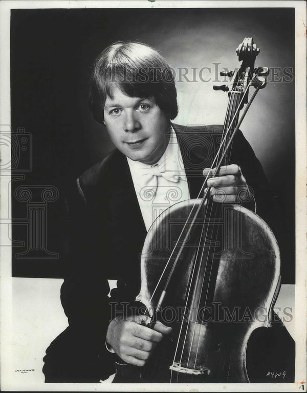 1979 Cellist Lynn Harrell WIth Cello - mjp21368 - Historic Images