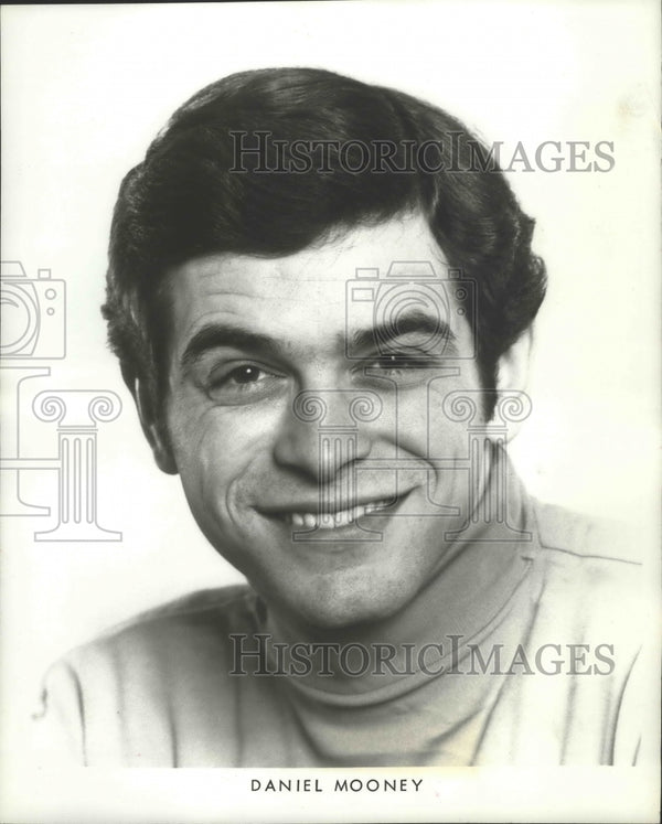 Press Photo Actor Daniel Mooney. - Historic Images