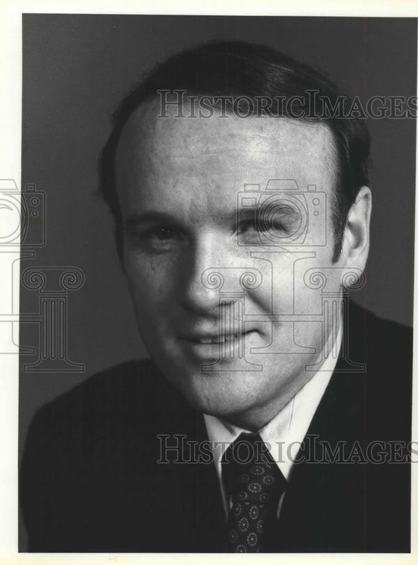 1977, Head Shot photo of CBS News Correspondent, Phil Jones - Historic ...