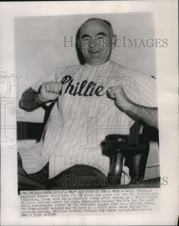1954 Press Photo Wally Moses tries on a Philadelphia Phillies uniform ...