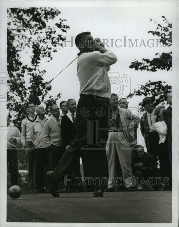 1963 Press Photo George Bayer, one of the longest hitters in pro ranks ...