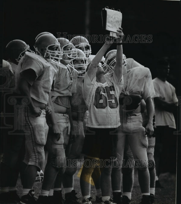 1993 Press Photo Carroll College assistant football coach Mike Huebsch ...