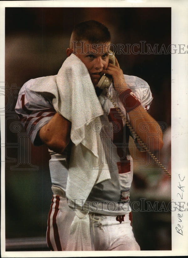 1993 Press Photo Darrell Bevell of the Wisconsin football team - mjt03 ...