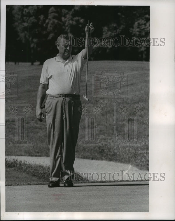 1961 Madison's radio man Fred Gage at State Amateur Golf Tournament ...