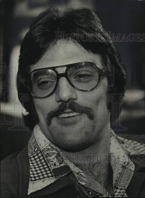 1976 Darrell Porter, catcher for the Milwaukee Brewers after haircut ...