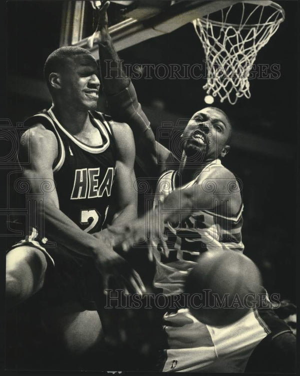 1989 Press Photo Bucks' Paul Pressey Battles Heat's Kevin Edwards For ...