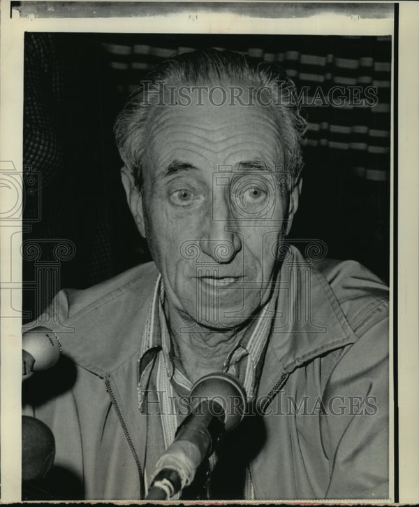 1972 Press Photo Harry Bridges at a press conference in San Francisco ...