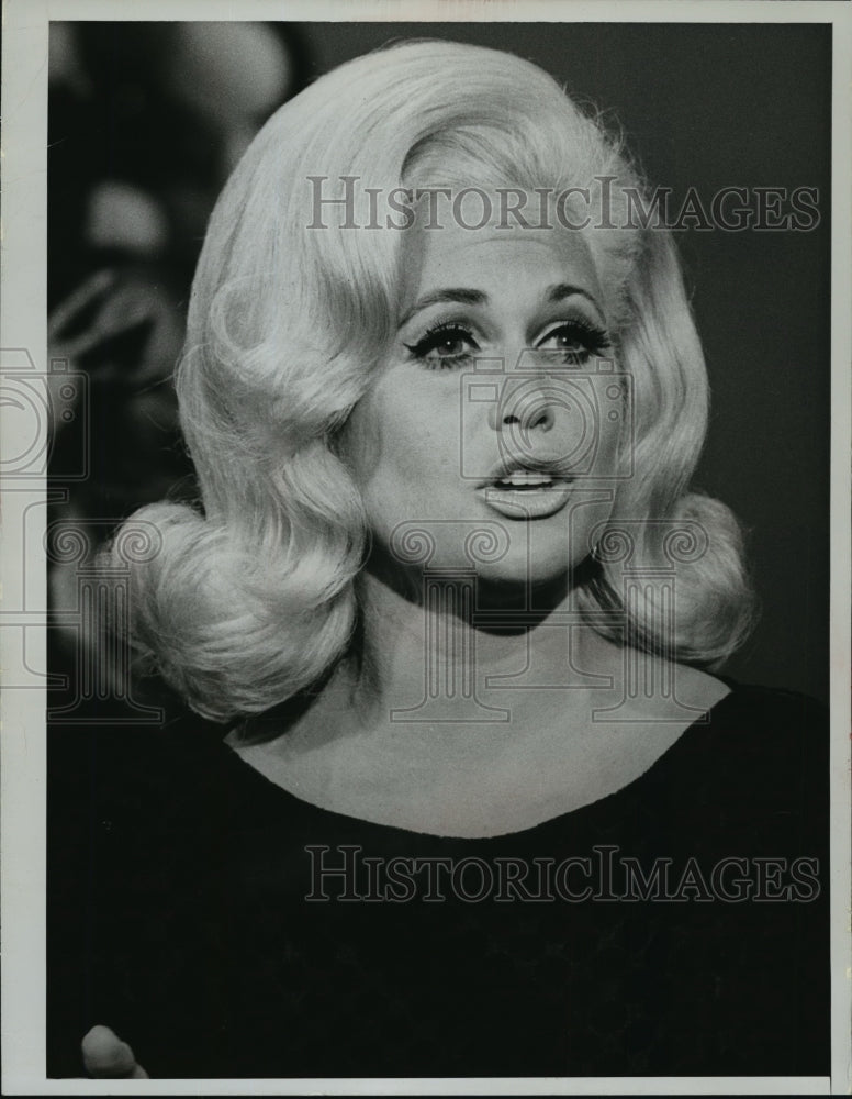 1967 Press Photo Nancy Ames, U.S. Singer. - mjx01555 - Historic Images