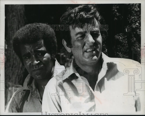 1974 Press Photo Greg Morris and Mike Connors Starring in "Mannix ...