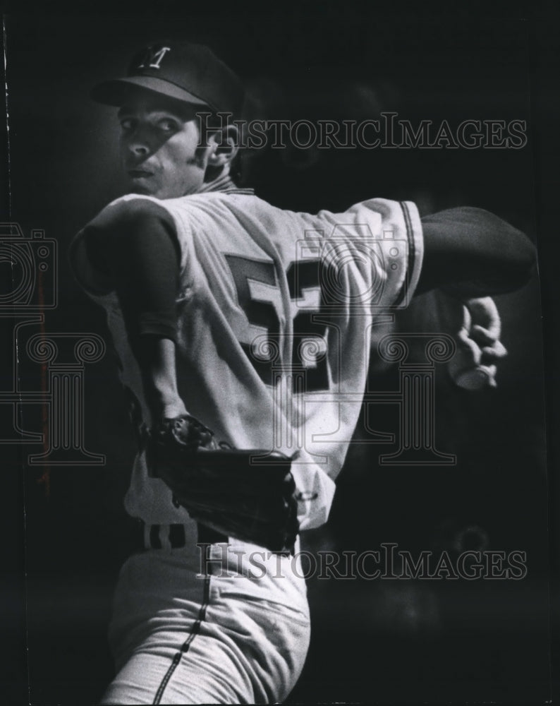 1971 Press Photo Milwaukee Brewers Rookie Pitcher Bill Parsons Mid-Pit ...