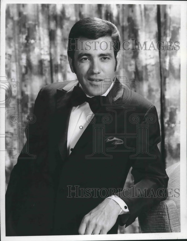1965 Actor Jimmie Rodgers as summer replacement for Carol Burnett ...