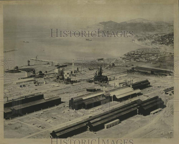 1965 Erdemir integrated steel plant at Eregli, Turkey. - Historic Images