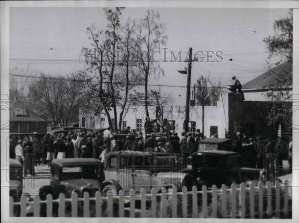 1934 Police Patrolmen Gather Around Crowd During Strike & Riots ...