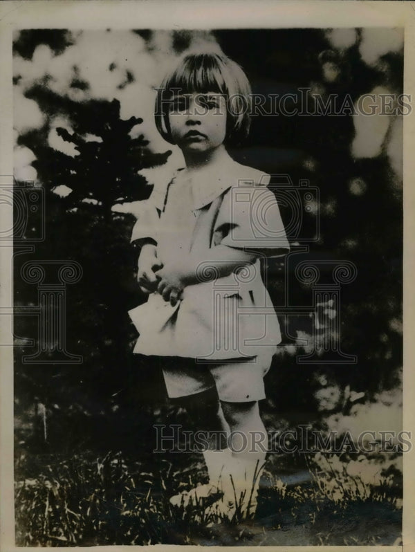 1927 Press Photo Crown Prince Peter On Grounds Of Royal Palace - nea33 ...