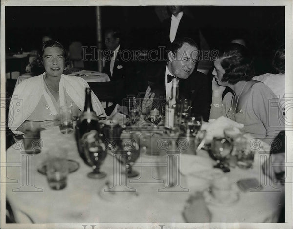 1934 Mrs Harvey Childs 3rd, Mr Carroll lker & Mrs Raymond Moreland ...