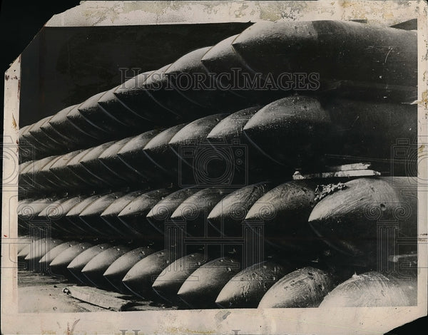 1939 Press Photo Factory In England Turns Out New 15-inch Shells For W ...
