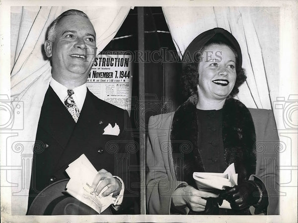 1944 Illinois Governor Dwight Green, Mrs. Green - Historic Images