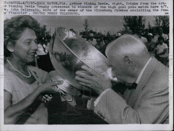 1957 Arthur Vining Davis & Mrs John Galbreath - Historic Images