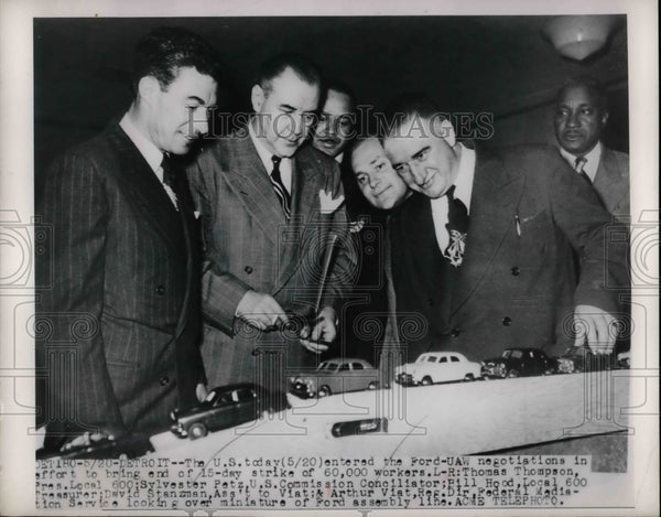 1949 US Enters UAW Negotiations To End 15 Day Autoworkers Strike ...