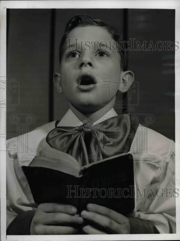 1943 Louis Sande, Choir at the St. Mary Roman Catholic Church ...