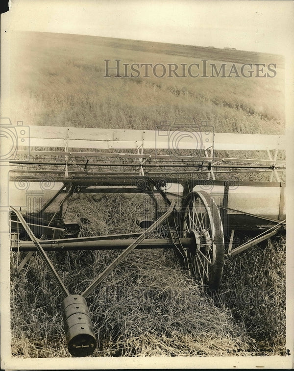 1928 McCormick Deering Windrow Farm Harvesting Machine - Historic Images