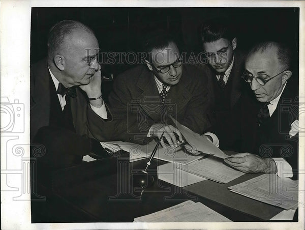 1943 Edwin Dillion, Paul H. Whitehead, Howard Woolf, Aaron Kruskal ...