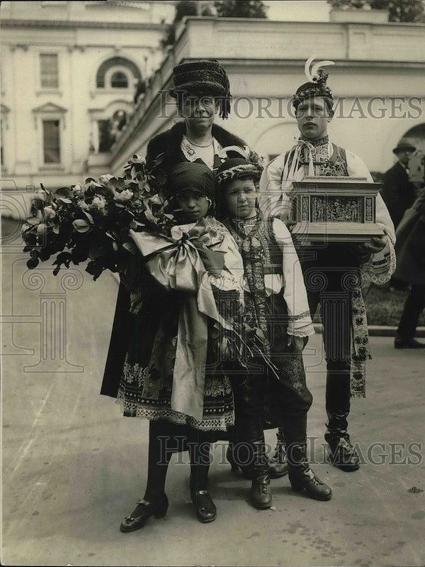 1923 Mabel Boradmen Bakule School Czechoslavakia - nea84892 - Historic ...