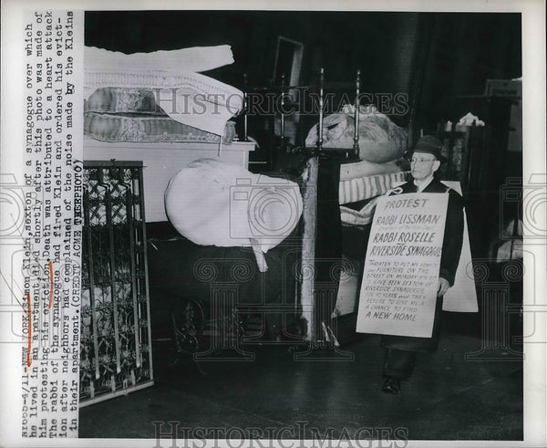 1950 Simon Klein Sexton Of A Synagogue Over Which He Lived In ...