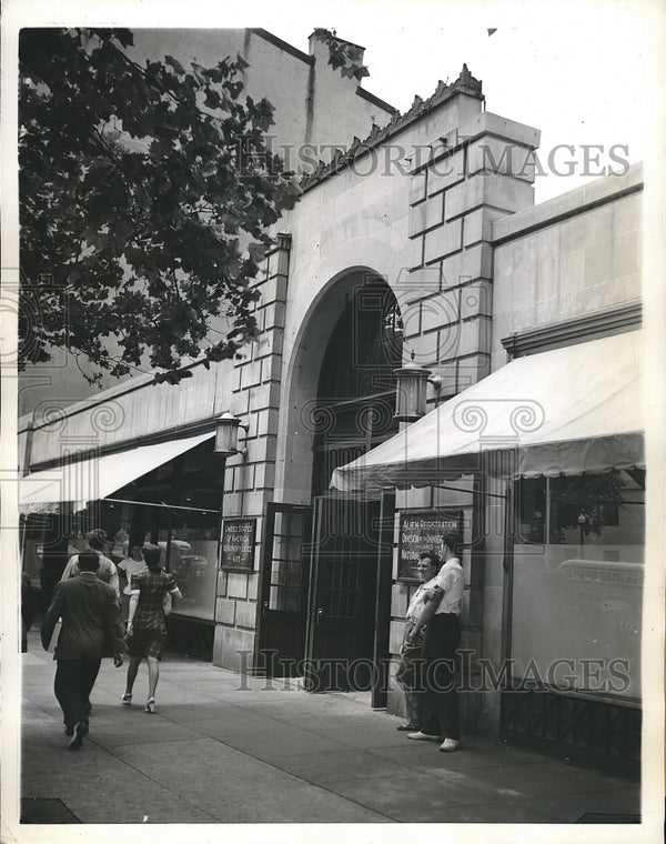 1941 Press Photo Old Bus Terminal Now Occupied By Alien Registration D ...